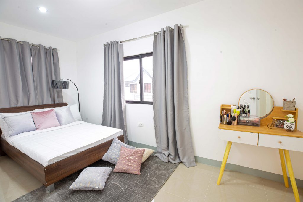 QUEEN VICTORIA - The Victorian Country Homes